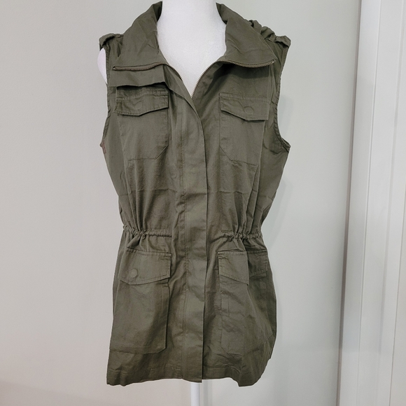 iris | Jackets & Coats | Iris Basic Womens Hiking Vest Large Outdoor Hood Gorpcore Pockets Full ...